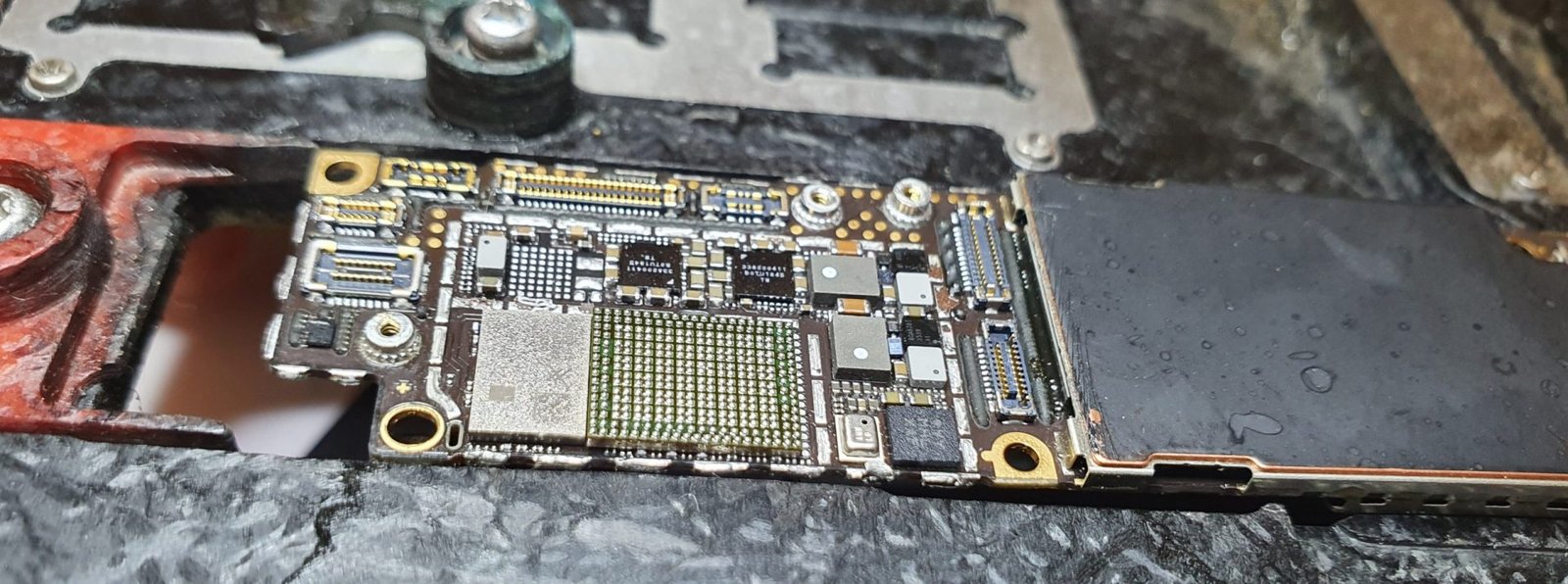 iPhone XR Sem Serviço (Resolvido) - Microsoldagem - Especialistas Apple